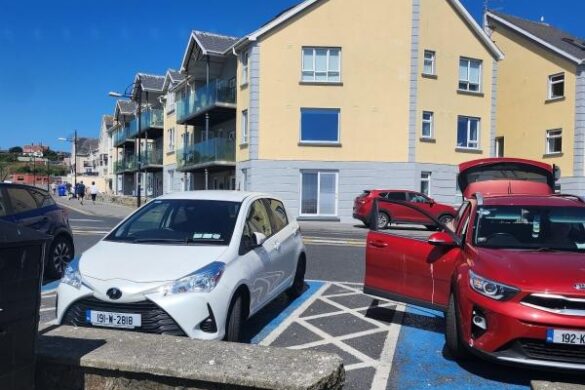 Howth Cliff Walk Guide 2026: Routes, Maps & Local Tips